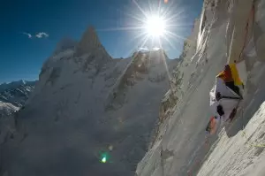 Jimmy Chin, Meru ekspedicija, Garvalas, Indija