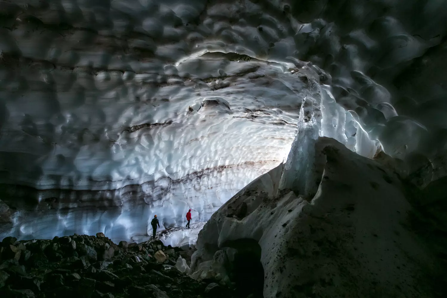 Requiem of Ice - E visuell iwwerraschend Dokumentarfilm vun enger verschwannener Äishöhl 42978_1