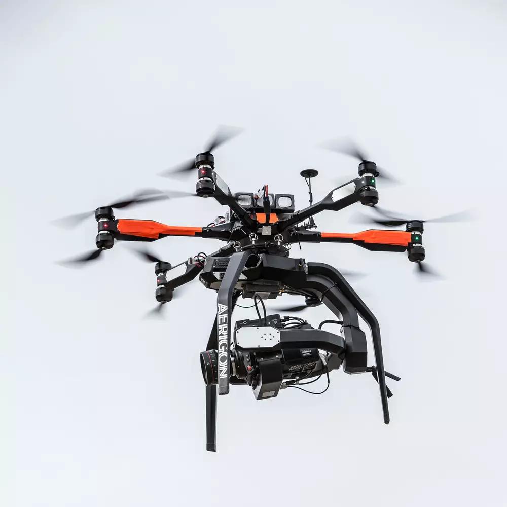 Cuplikan 'Drone $ 250,000' Iki Mbokmenawa Dadi Video Paling Apik Sampeyan Bakal Deleng Kabeh Dina 43166_2