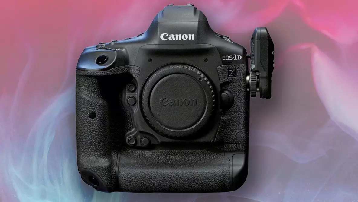 Canon 1D X Mark III: Odstraňte zrcadlo, přidejte EVF a máte dokonalý fotoaparát