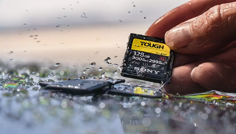 Nəzərdən keçirmə: Sony-nin G Tough Series SD Kartı Hələlik Ən Sevdiyim Kartdır 43363_1