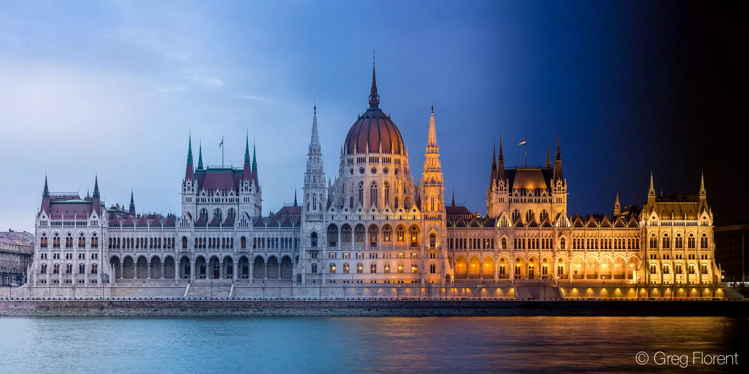 Budapest capturée du jour à la nuit en un seul cliché 43954_1