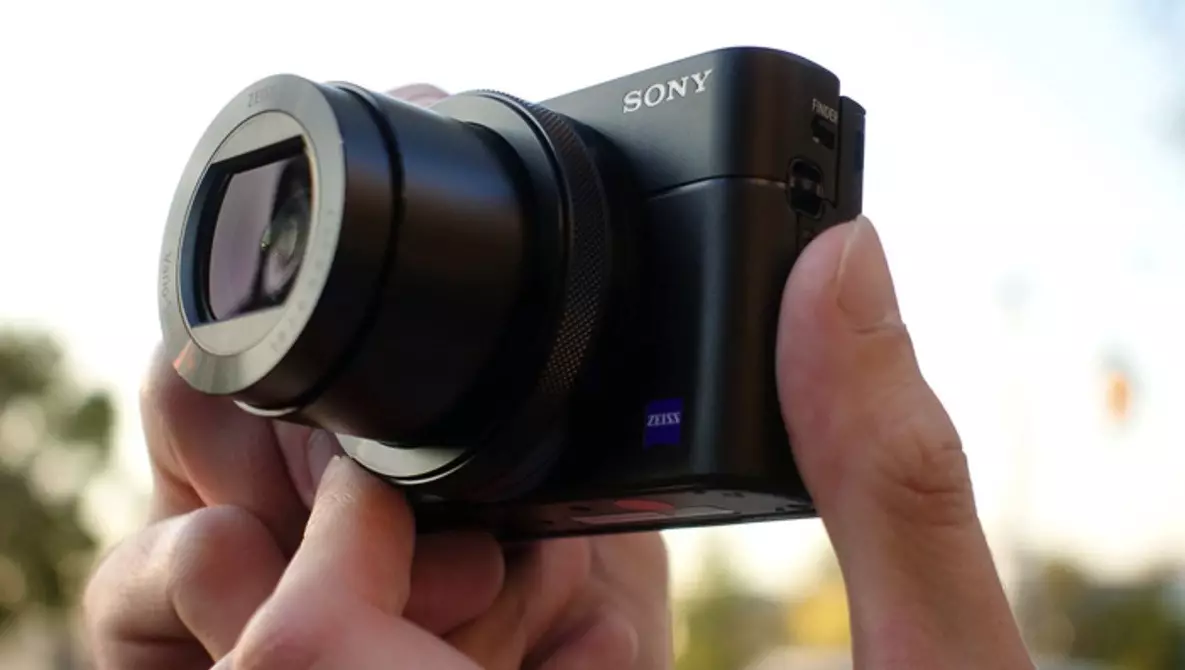 Yeni Duyurulan Sony RX100 V Kompakt Fotoğraf Makinesi ile Uygulamalı Çalışma