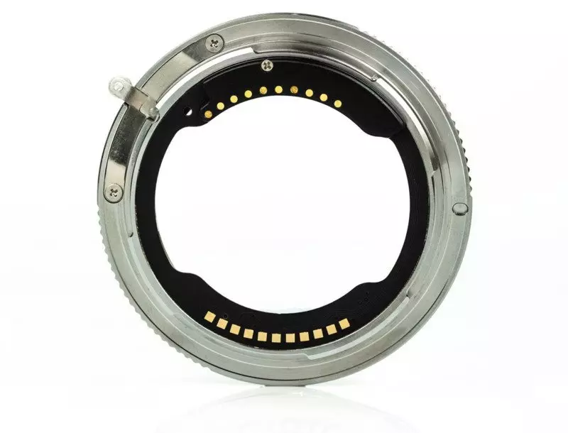 Sony E mbụ nke ụwa na Nikon Z Autofocus Lens Adapter dị ebe a 44047_1