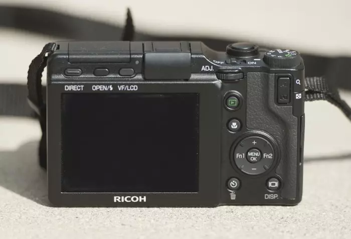 Ricoh GXR peeglita kaamera ülevaade 44153_2