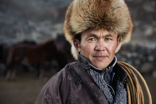 Warisan Mongolian Eagle Hunters Éndah Didokumentasikeun ku Fotografer Sasha Leahovcenco 447069_4