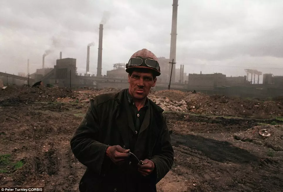 Otroliga foton från Sovjetunionens förfall ser decennier malplacerade ut 460504_2