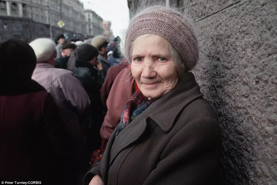 Fotos incríveis do declínio da URSS parecem décadas fora do lugar 460504_6