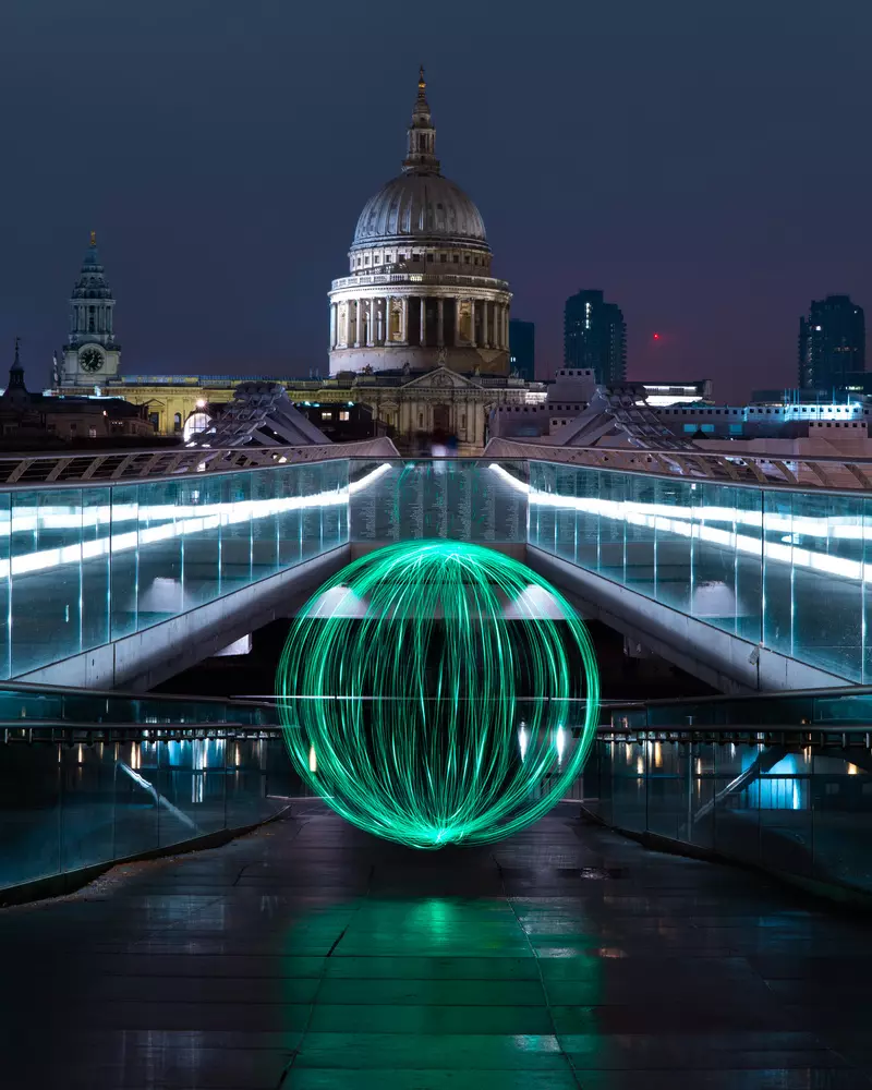 Как этот фотограф снимает световые ореолы над достопримечательностями Великобритании 5059_2