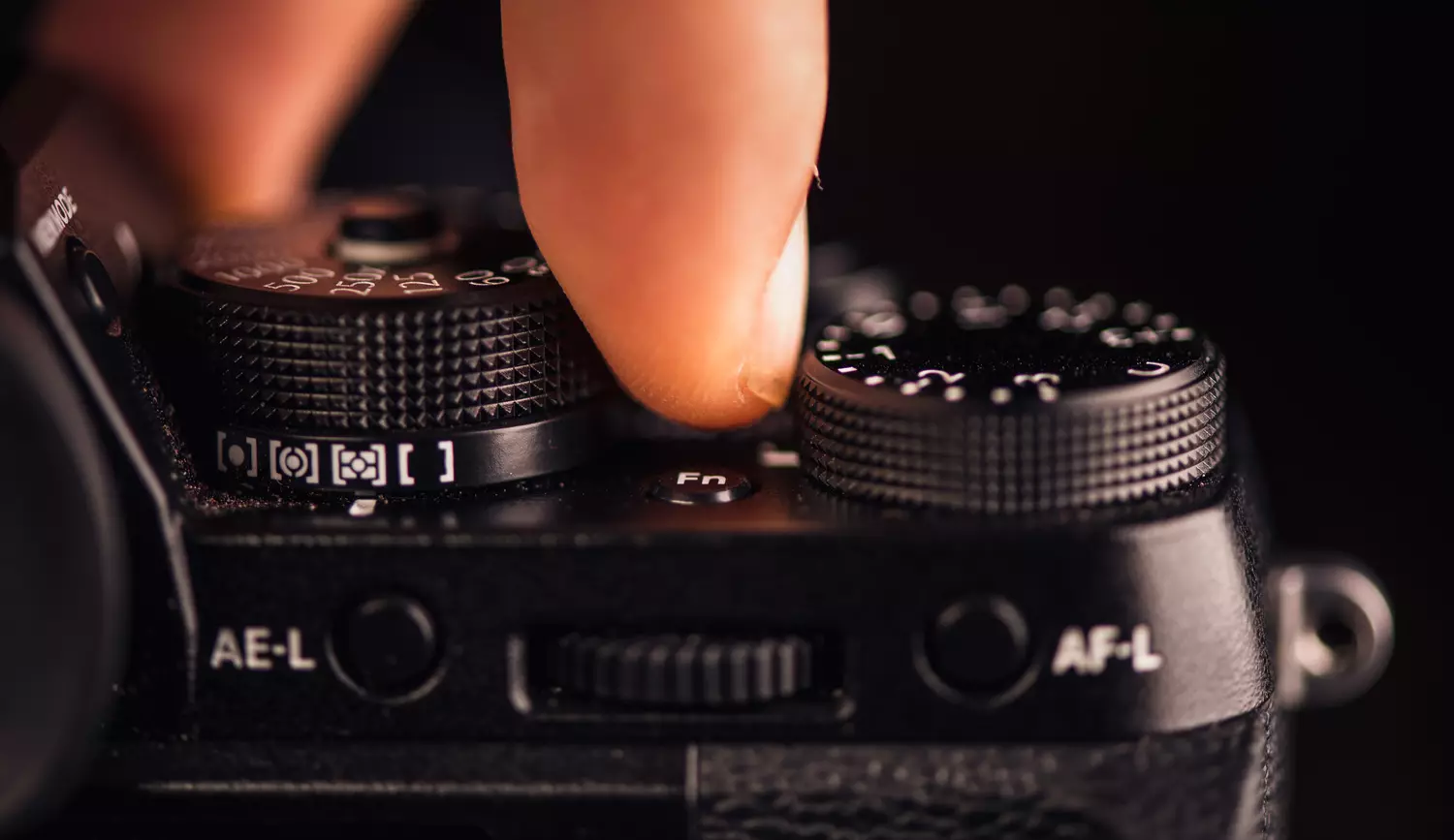 Fstoppers የ Fujifilm X-T2 መስታወት አልባ ካሜራን ይገመግማል 5287_4