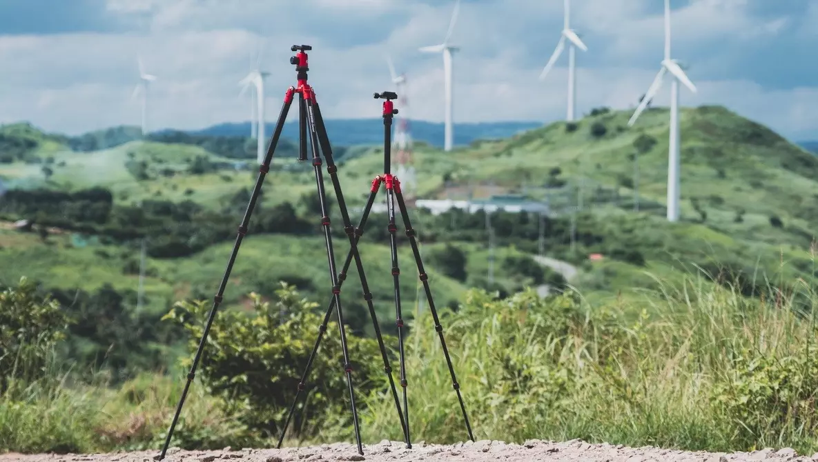 Стандартът на базовите стативи за пътуване: Преглед на серията Manfrotto Element Traveler