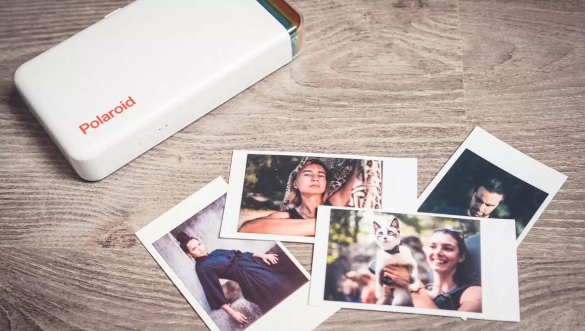 Zabava za tiskanje: Fstoppers recenzira Polaroid Hi-Print, majhen brezžični tiskalnik za pametne telefone