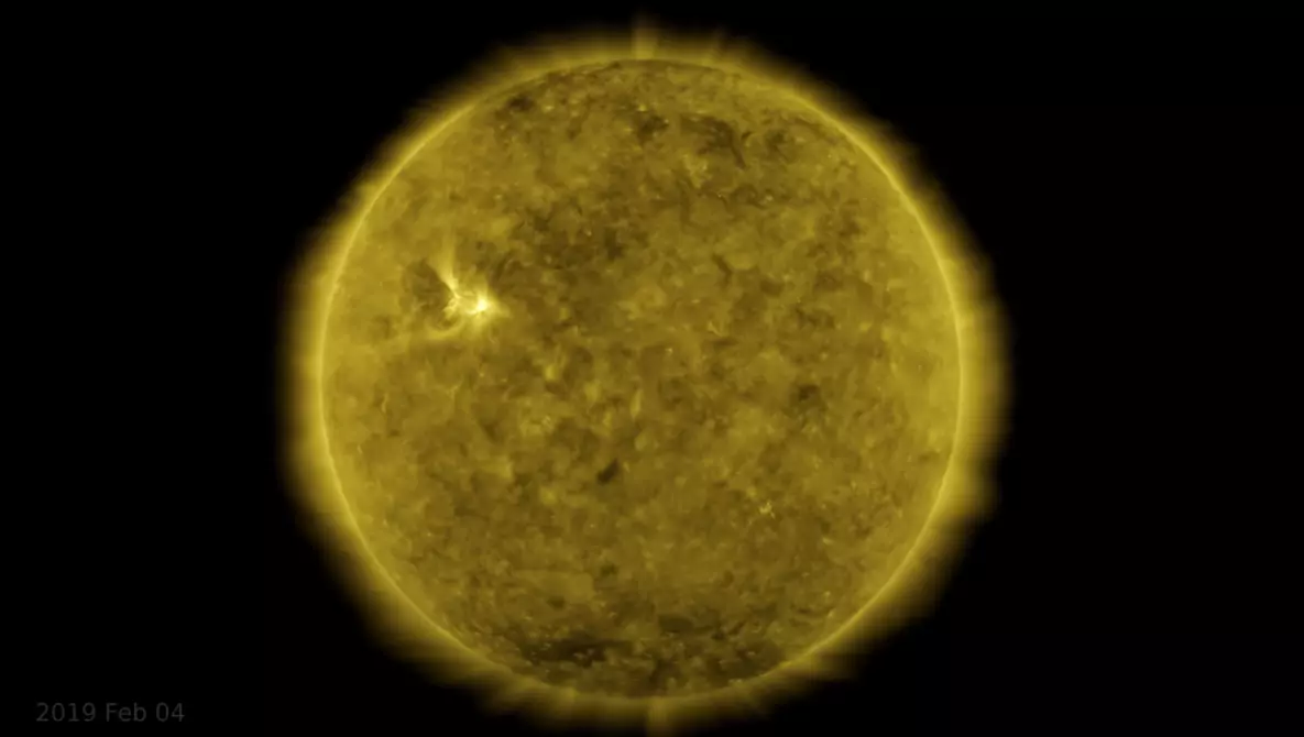 NASA کی طرف سے نیا وقت گزرنے سے 425 ملین تصاویر پر مشتمل سورج کے مدار کے 10 سال دکھائے گئے ہیں۔
