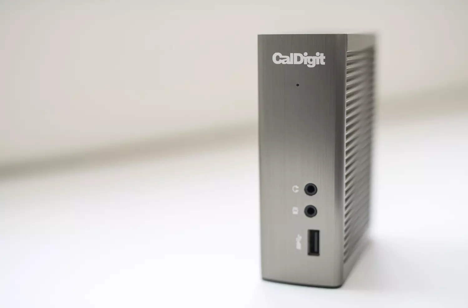 CalDigit's TS2 Thunderbolt Station Dock ndi Nifty Convenience Packed with Features 6896_1
