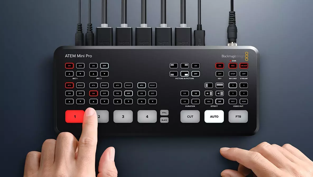 Fstoppers recenzira Blackmagic Design ATEM Mini Pro ISO Live Streaming HDMI Switcher