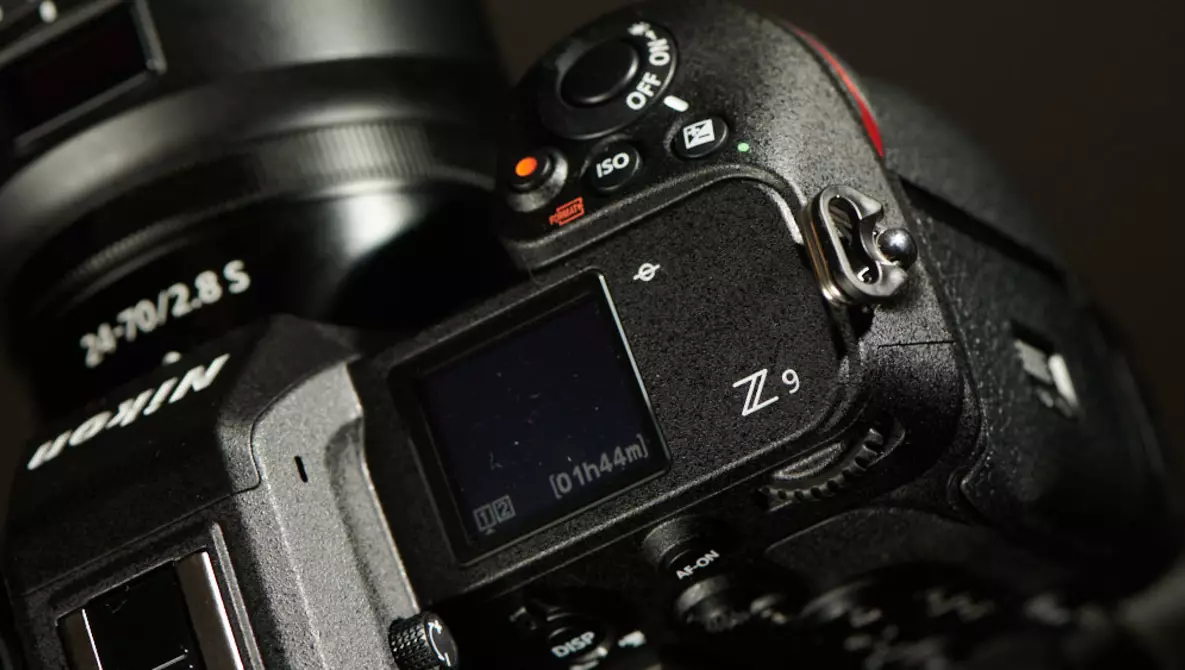 Nikon Z 9-k nola eraldatu duen Ispilurik gabeko kamerak ikusten ditudan modua
